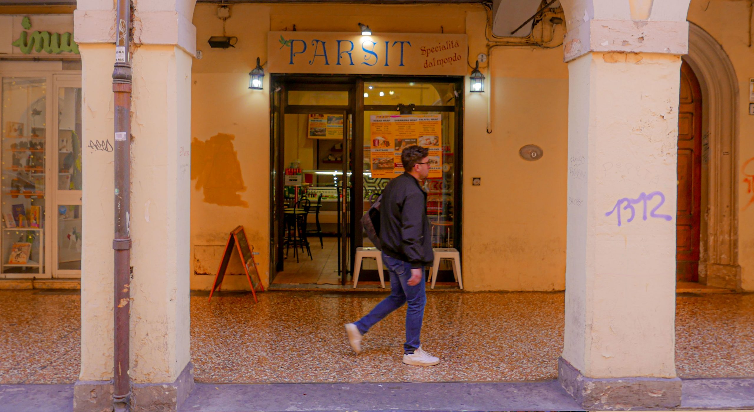 Nel groviglio di Via Petroni, i piatti persiani di Parsit ti riportano ...