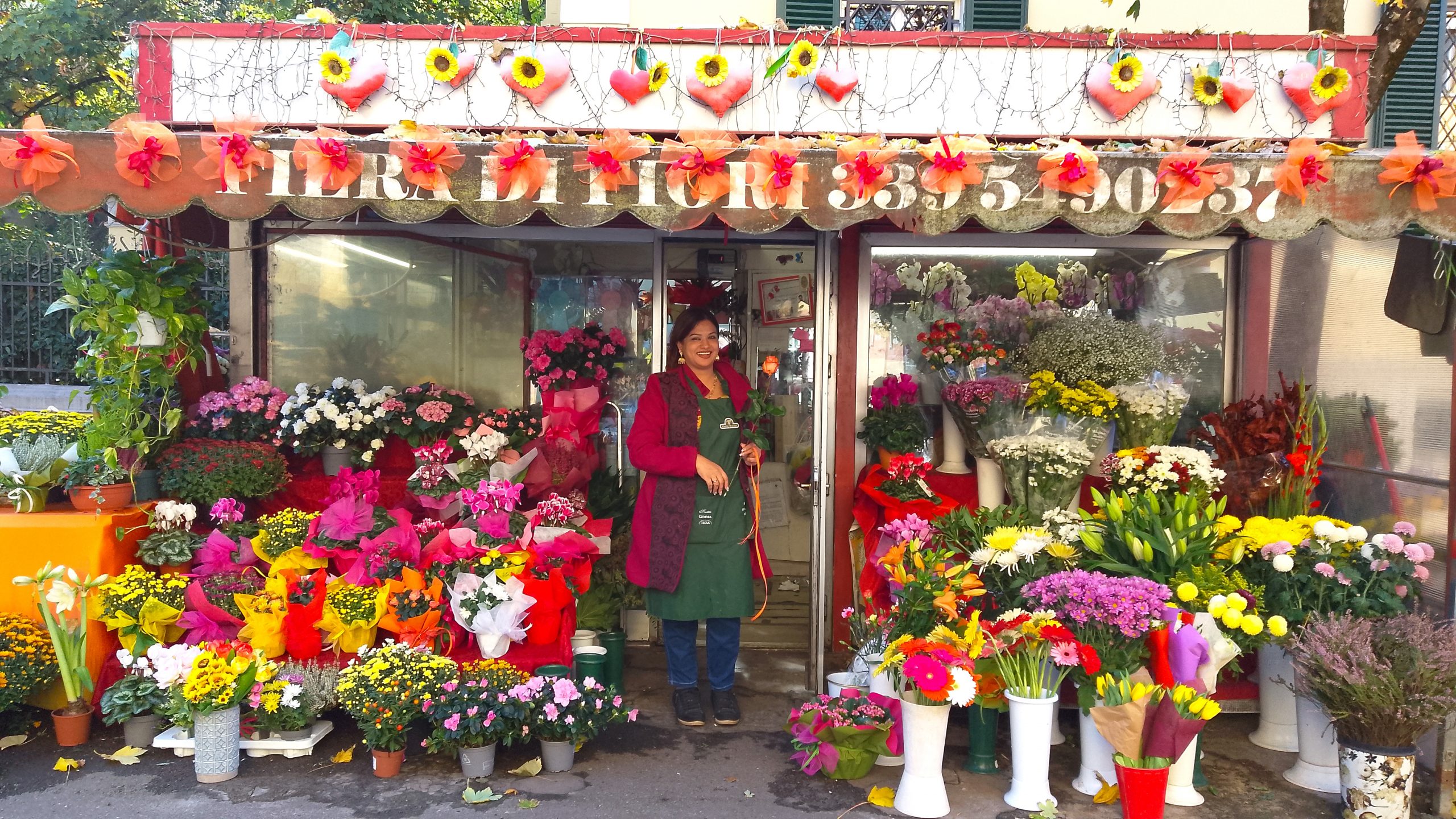 Quel chiosco di fiori su Viale Oriani e la storia di Sunita | Zero